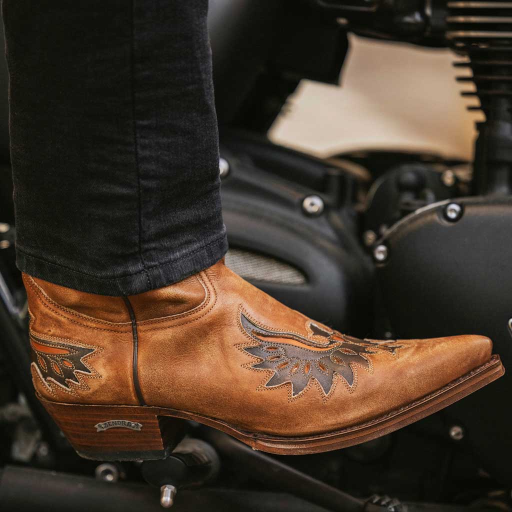 6990 Cuervo Olimpia 023 Lavado – Sendra Boots